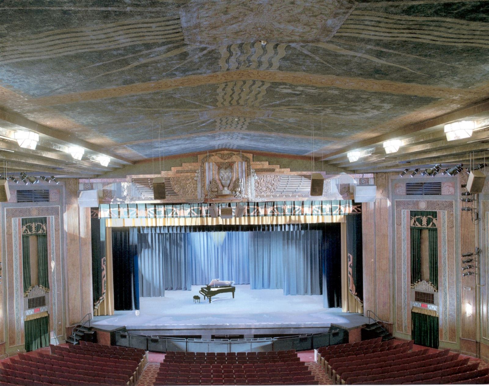 Locations Hub - Paramount Arts Center