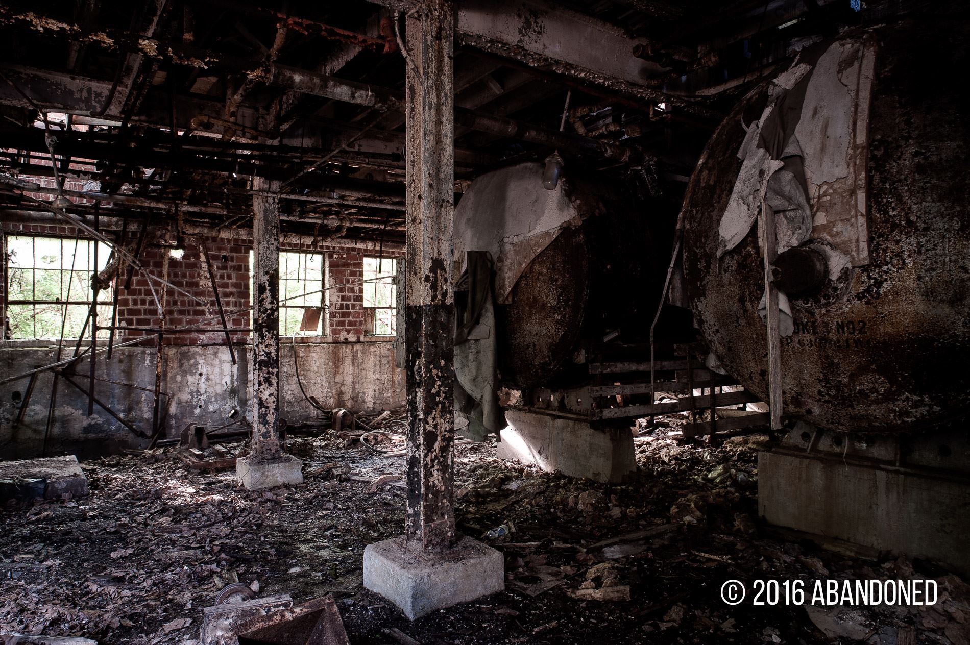 Locations Hub - Old Louis Hunter Distillery